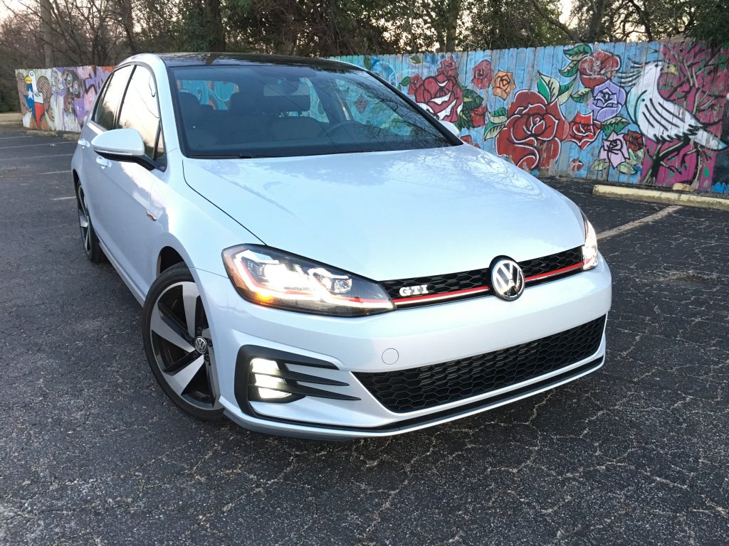 Car Review: 2018 Golf GTI – Latino Traffic Report